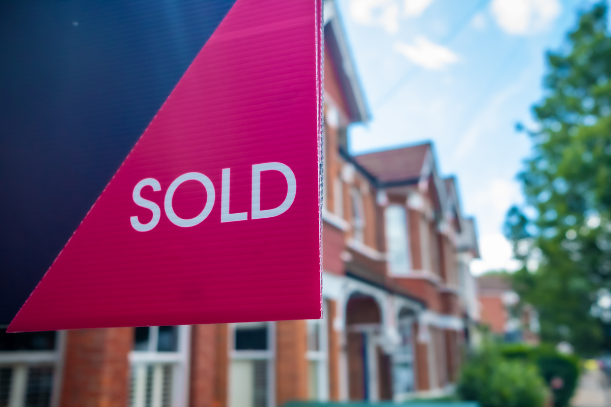 FSE Media News FSE Media Average UK House Price Exceeds 260 000