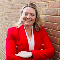Credit Strategy - Media Library - Fiona_anderson200x200.png